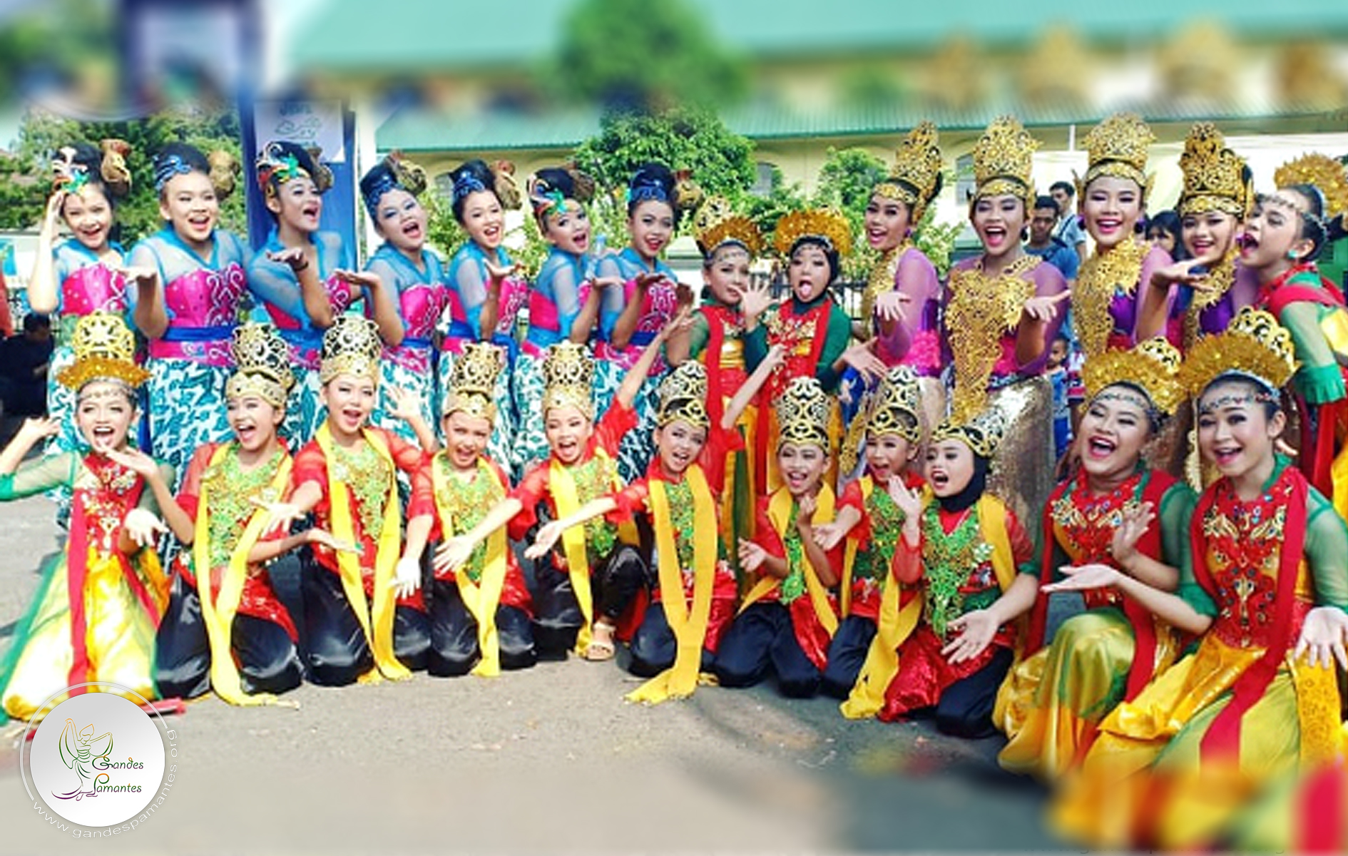 Sekelumit Cerita Dari Sanggar Tari — Sanggar Tari Gandes Pamantes